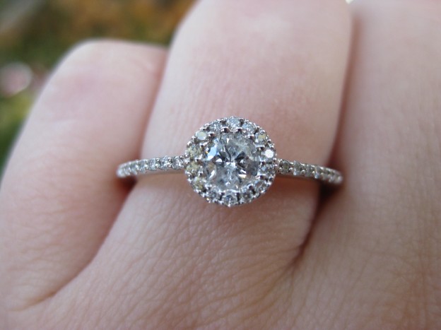 Top Ten Cheapest Emerald Cut Engagement Ring – BestBride101